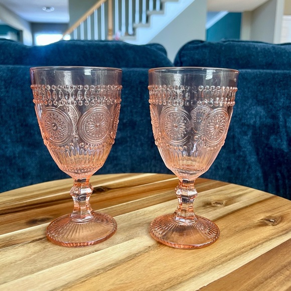 Target | Dining | Pair 2 Of Pink Glass Goblet Cups From Target Bullseye ...